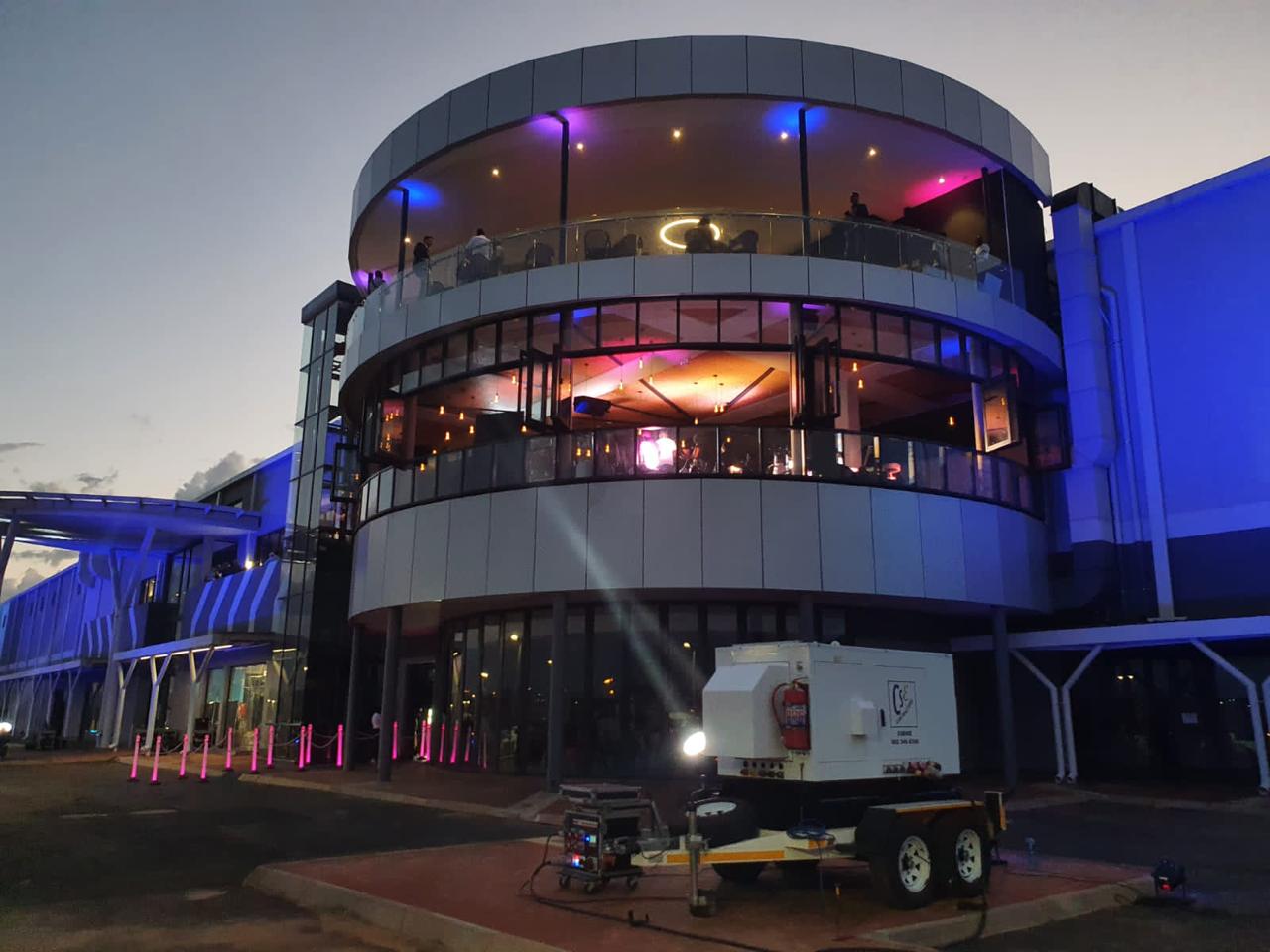 IMBIZO SHISANYAMA | An Authentic African Dining Experience!